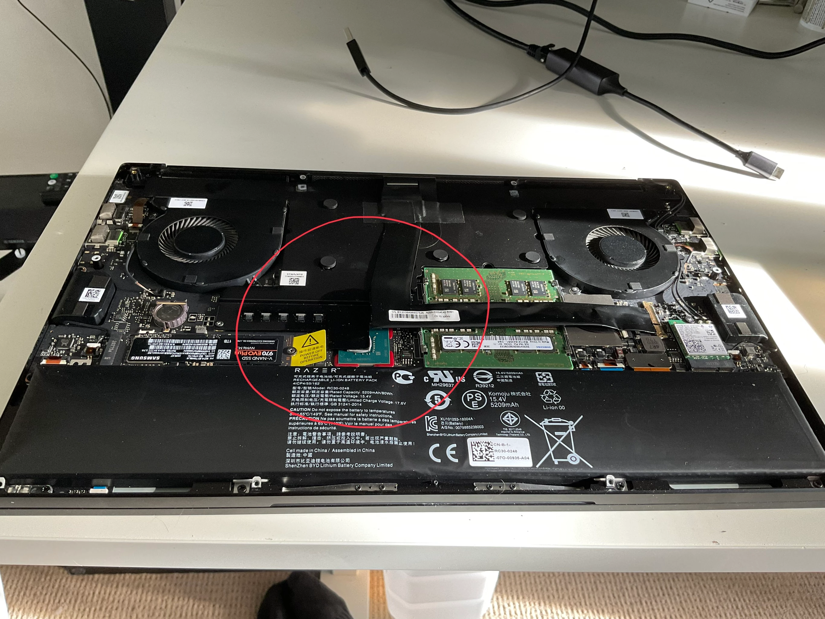 Is my battery bloated and is there a leak inside? | Razer Insider